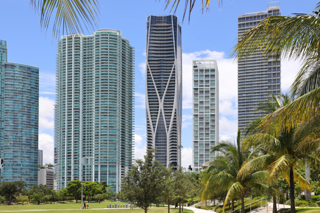 One Thousand Museum by ZHA completes in Miami - One Thousand Museum ...